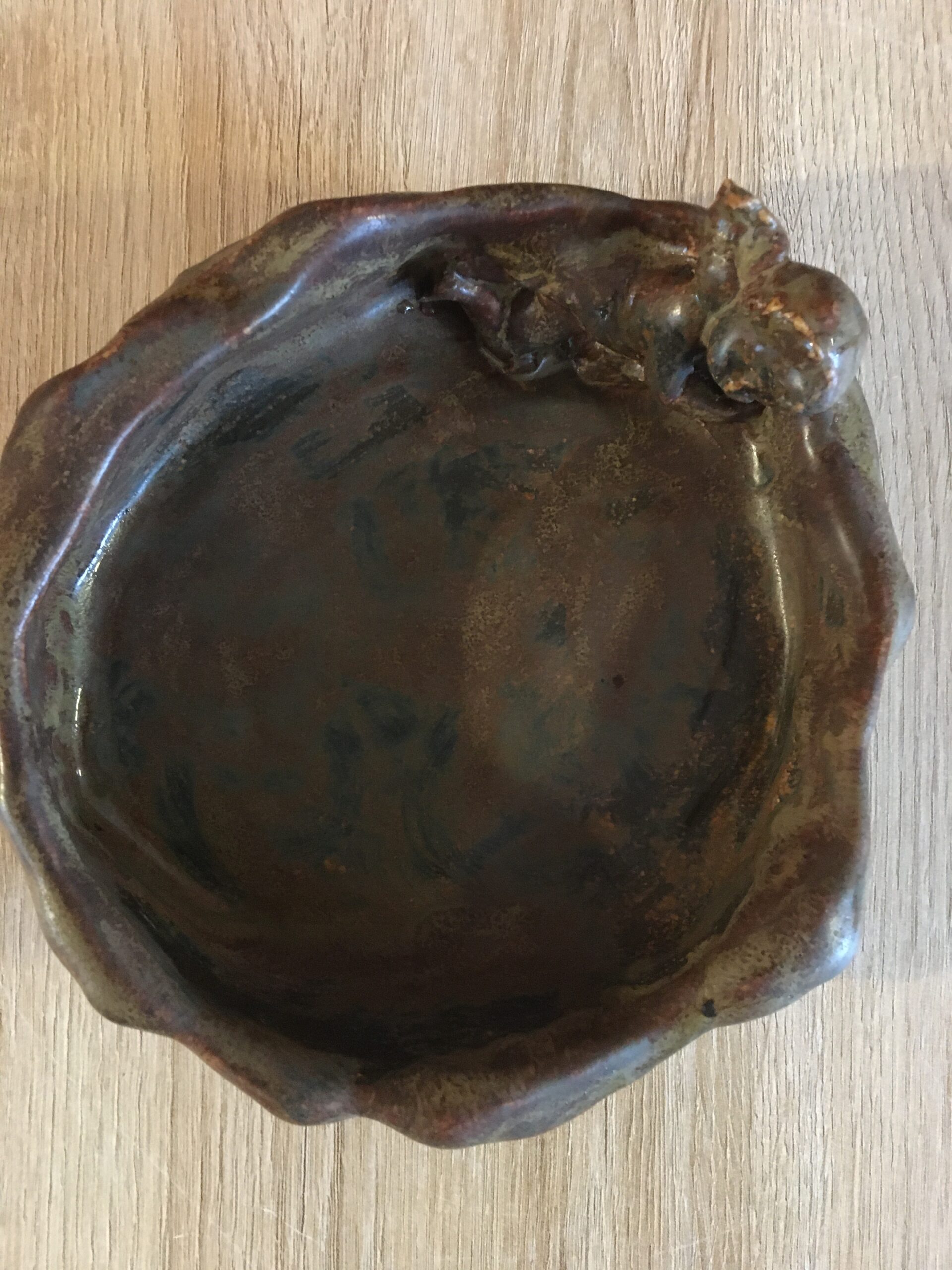 Ceramics by Helena-Reet: Little brown clay plate with angel (2020)